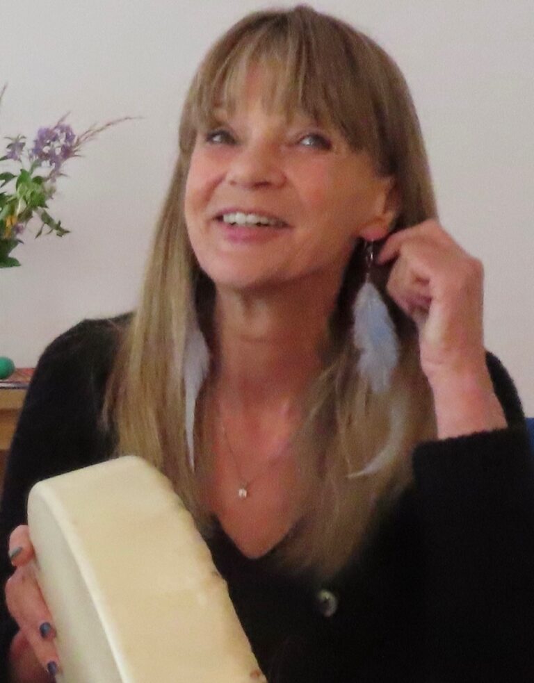 Receive Your Unique Sacred Message and Guidance - Conscious Cafe